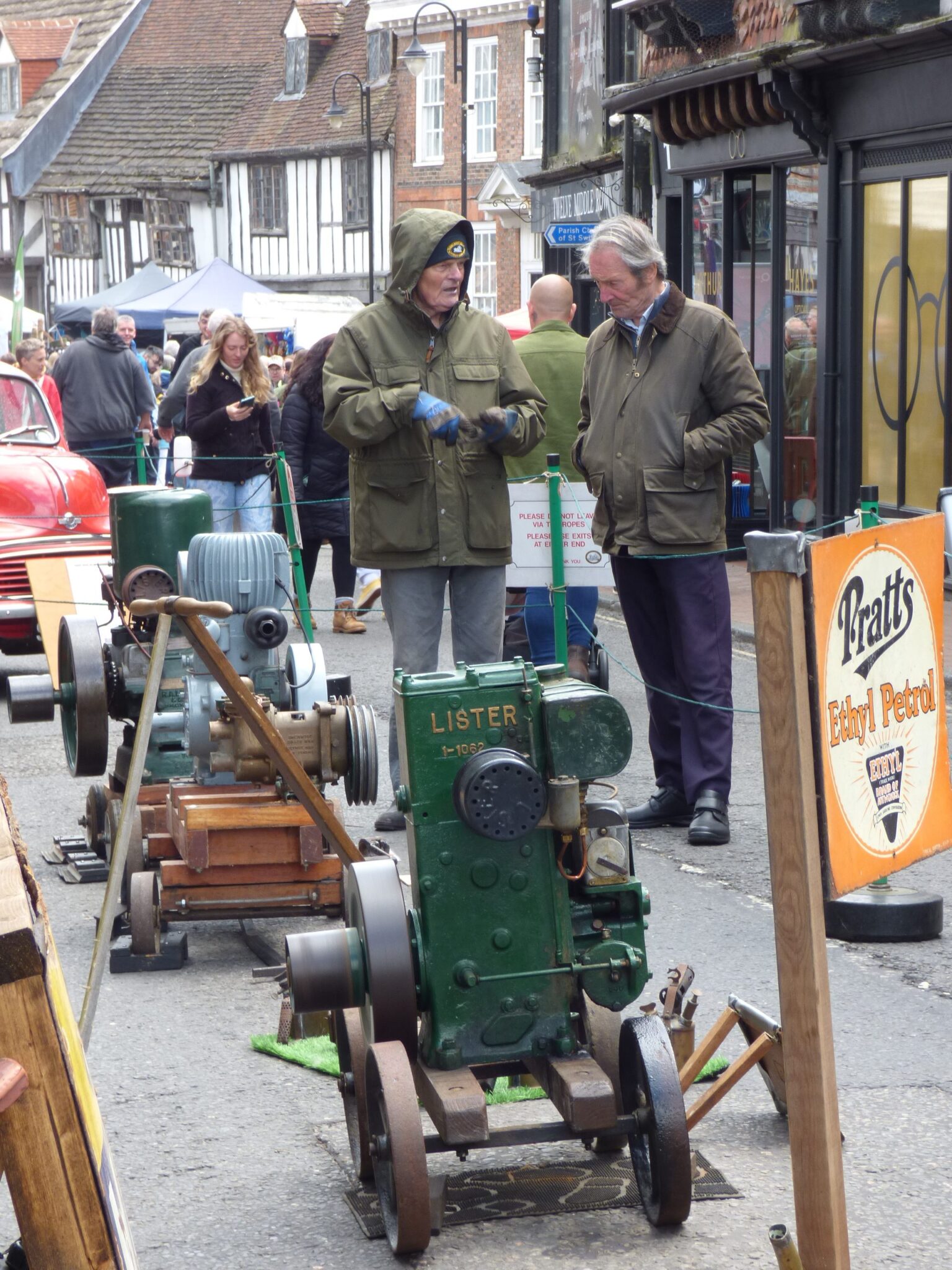East Grinstead May Fair -scroll down for pictures – WELCOME TO THE ...